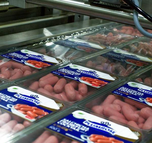 Marca de embutidos implementó moderna tecnología de empacado en Ecuador