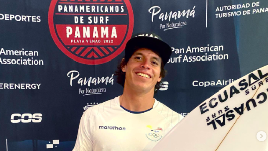 ¿Quién era Israel Barona? El surfista que falleció en El Salvador ...