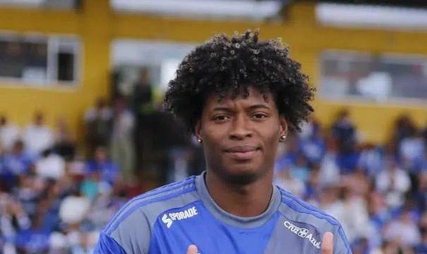 Lo que se sabe del secuestro de la esposa y el hijo del futbolista ...