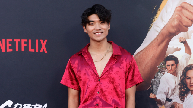 Él es Brandon H. Lee, el nuevo actor de 'Cobra Kai' que sorprende con su talento