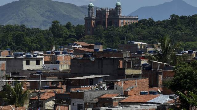 Brasil reconoce negociación con narcos para controlar las favelas ...