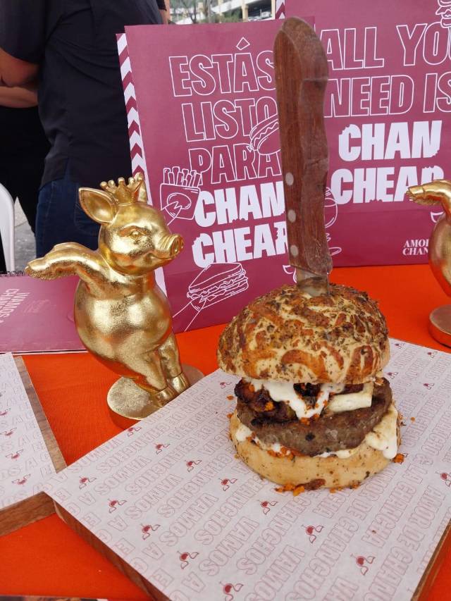 Un día de la hamburguesa lleno de sabores en la presentación del ...