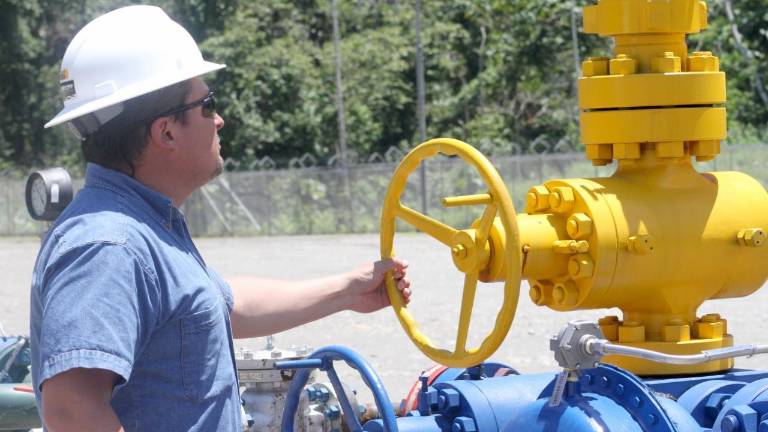 Petroecuador logra récord de producción de petróleo en el Campo Sacha