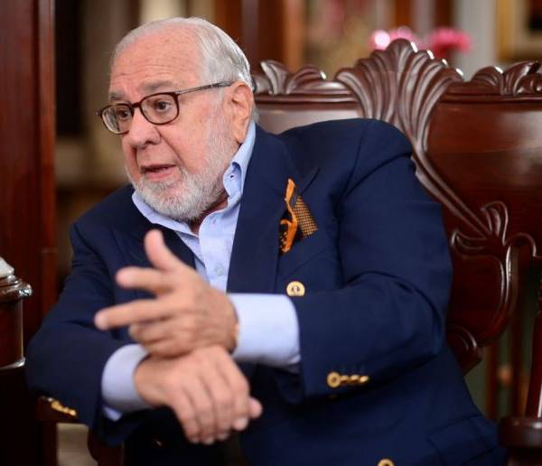 Expresidente Gustavo Noboa será operado por un tumor