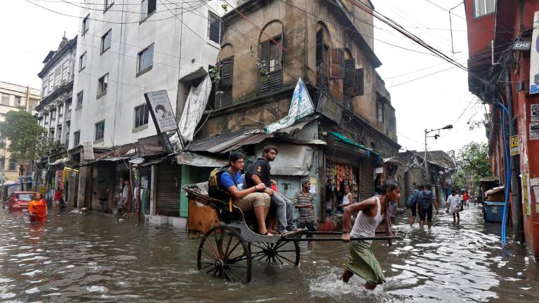 Inundaciones provocadas por el monzón en India causan 76 muertos