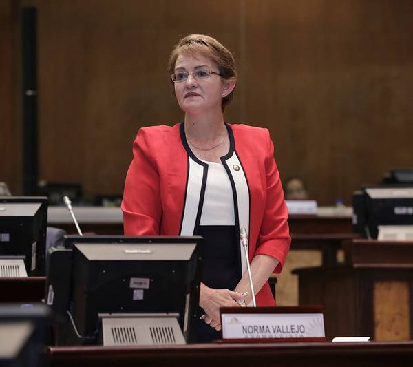 Sentencian a exasambleísta Norma Vallejo a prisión por concusión, tras ...