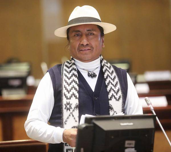 Atacan con un arma traumática a exasambleísta Rodrigo Collaguazo