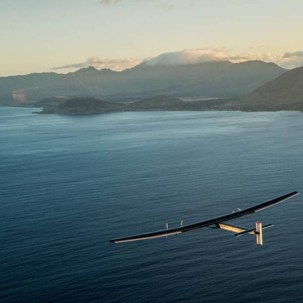 El Solar Impulse II cruza el Atlántico rumbo a Europa
